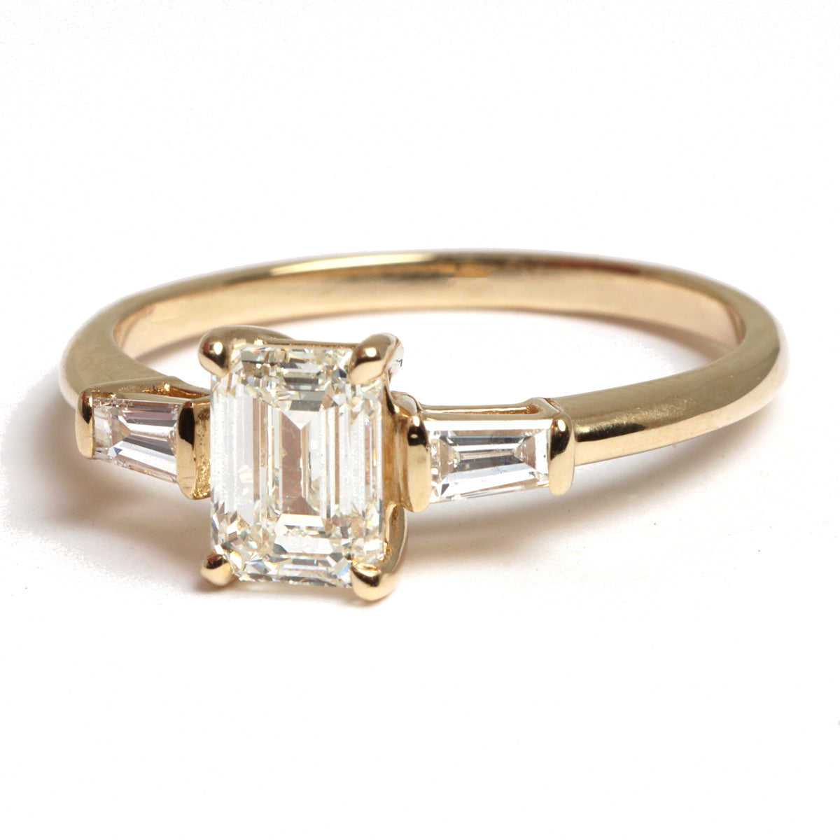 Step Cut Ring – Elzom